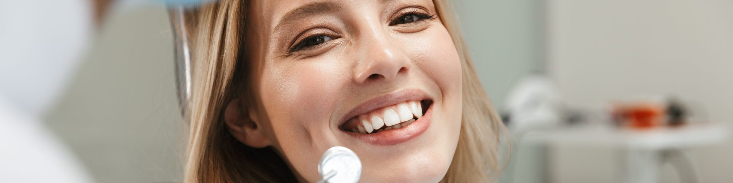 Implantes Admodum: Una solución que puede cambiar la vida - Clínica Dávila